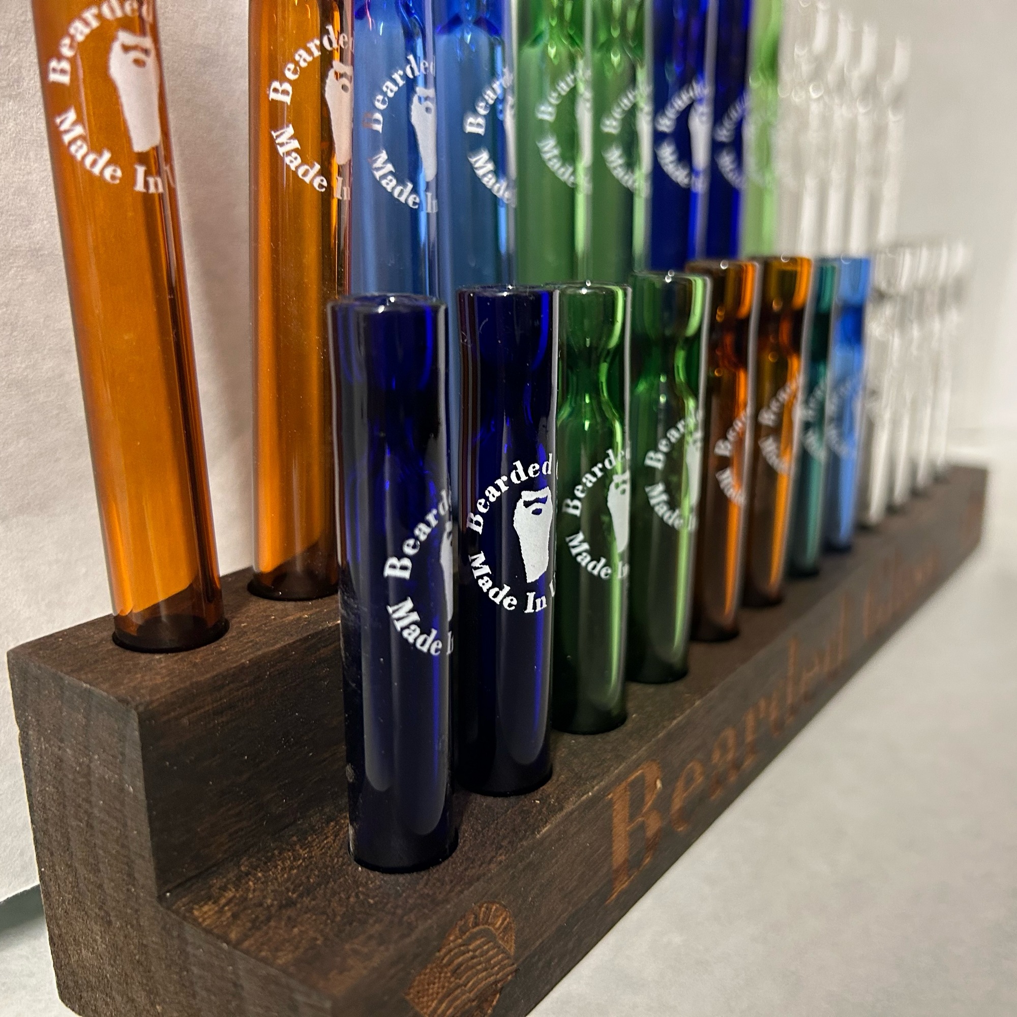 Bearded Glass Chillum 100pcs + Wood Display 1pc, bearded distribution ...